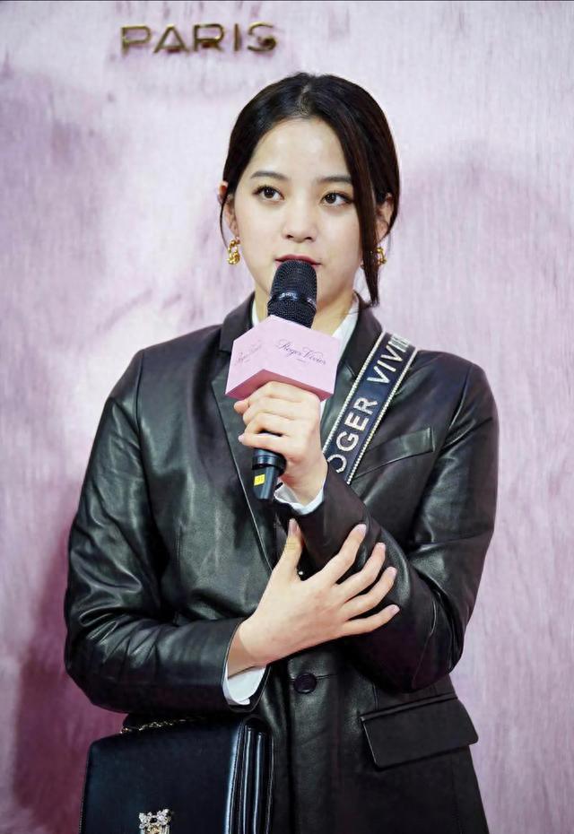 Li Xian and Ouyang Nana's romance broke out, and fans are arguing about who is the best CP ...