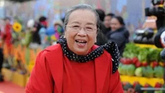 "Teacher Li Mingqi: a model of professionalism and pursuit" - iNEWS