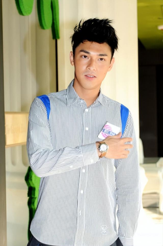 Alan Tam's 40-year-old godson married an internet celebrity stewardess ...