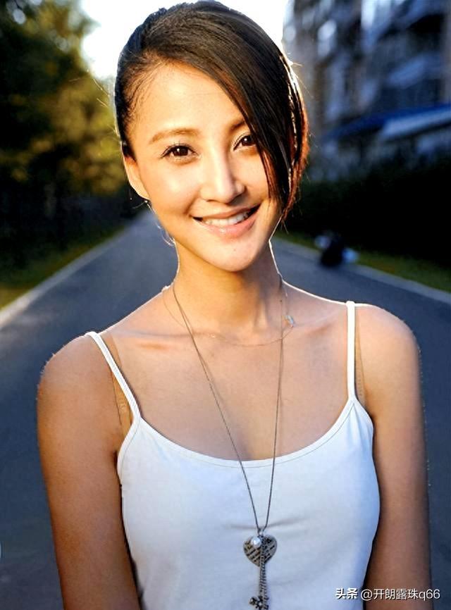 Zhang Xinyi: She was favored by Wang Zhifei for 8 years and married Yuan Hong after divorcing ...