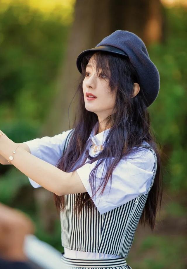 Entertainment breaking news: Zhao Liying, Wei Daxun, Qin Lan, Zhao Lusi ...