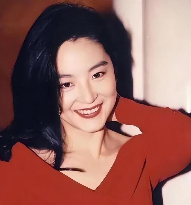 So exciting! Jenny Tseng revealed that she slept in the same bed with her husband Fu Sheng and ...