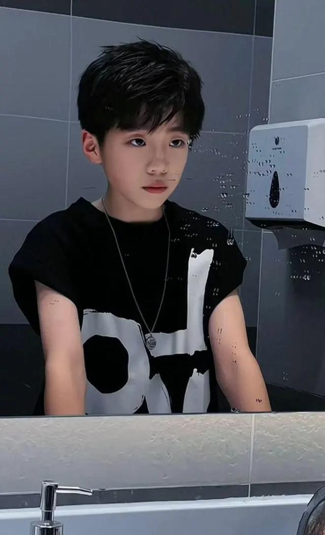 Jia Nailiang's daughter Tianxin's 11th birthday party, hmm, here comes ...