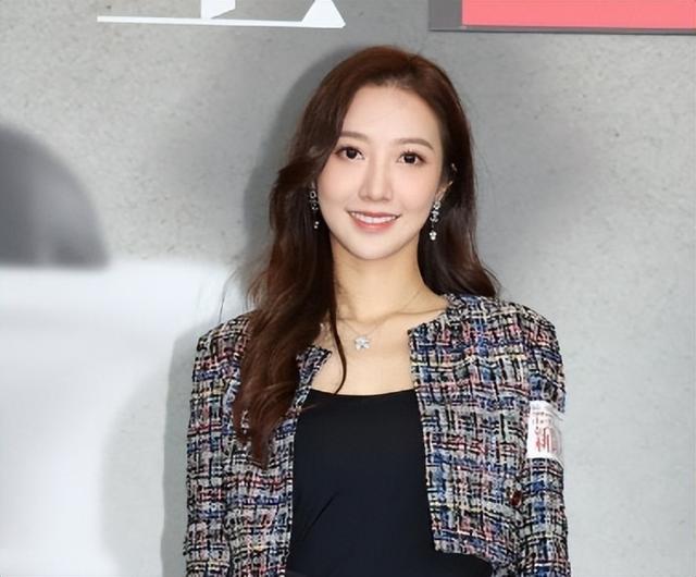 TVB drama "News Queen" Wang Minyi's raw photos are very beautiful! - iNEWS