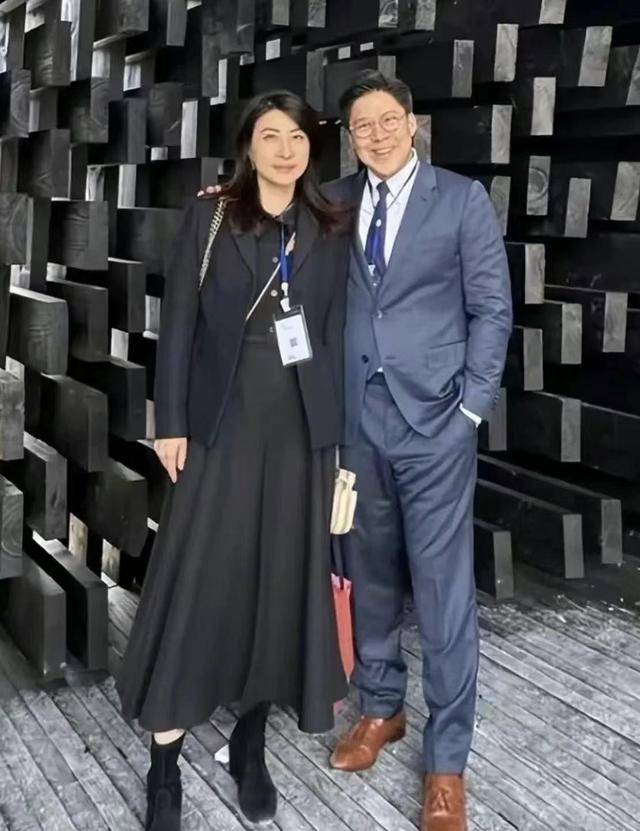 Gong Li and Guo Jingjing attended the Italian dinner! It is rare to ...