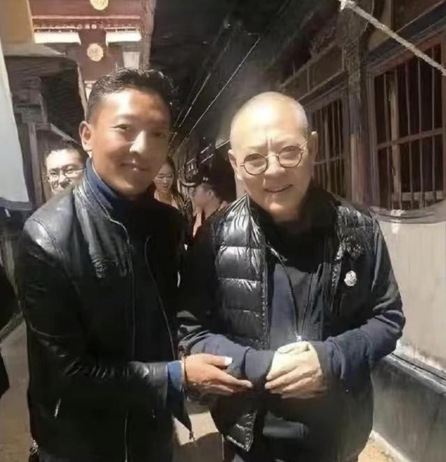 Jet Li and Xiang Zuo's family had a happy gathering. They dyed their ...