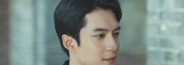 The 32-episode spy drama premiered tonight. It was directed at Han Dongjun, but I was amazed by ...