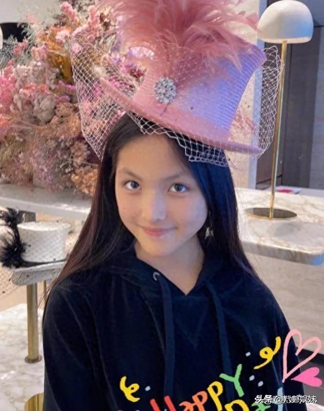 Li Xiang and Wang Yuelun posted photos to celebrate Wang Shiling's ...