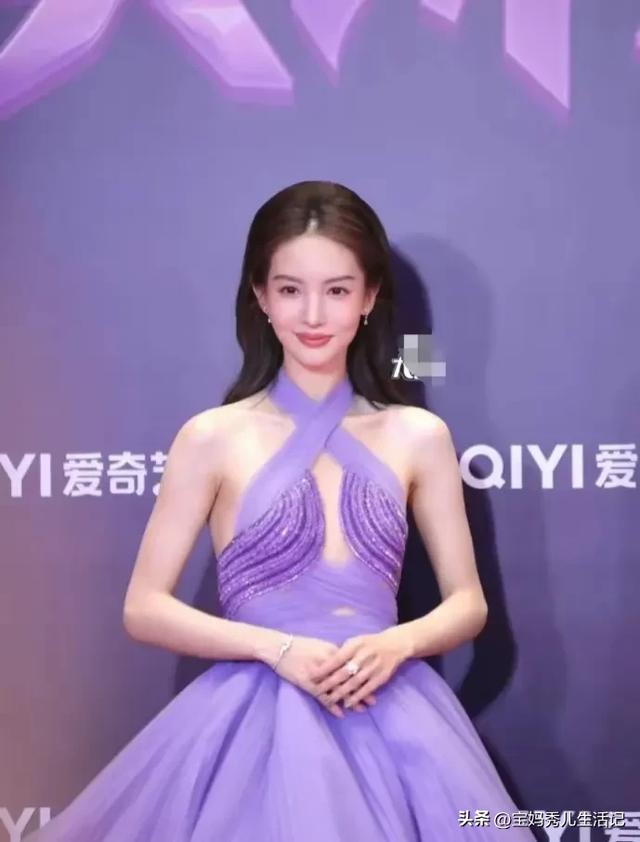 Counting down the red carpet of the night of screams, Yang Mi's ...