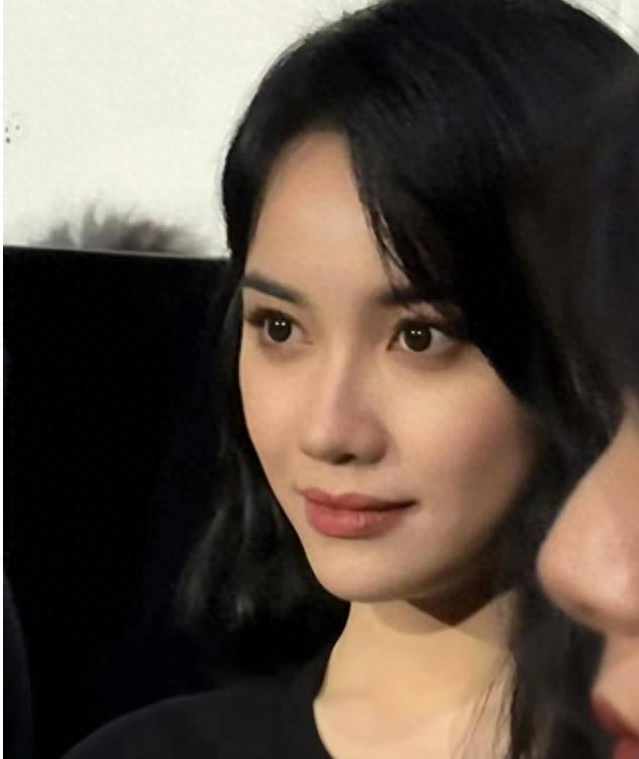 Yang Ying's Crazy Horse show scandal suddenly emerged! The fans are ...