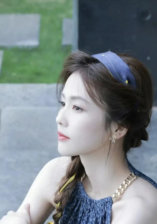 Cheng Yi, Bai Lu, Gong Jun, Yi Yang Qianxi, Bi Wenjun, Zhao Liying - iNEWS