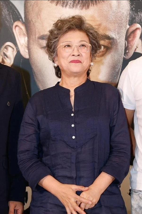 She is a national first-class actress, but she has never given birth ...