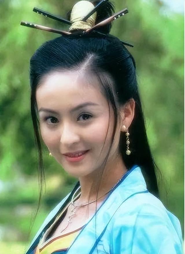 Known as "Little Lin Qingxia", she became famous with "Phoenix in the ...