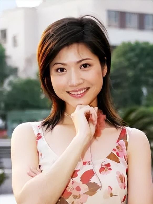 Host Ji Xueping: You became famous at the age of 14, married into a wealthy family at the age of ...