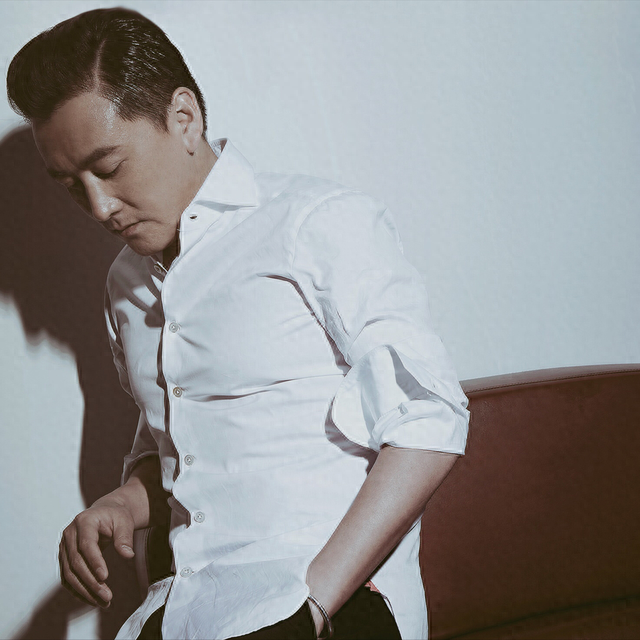 Zhu Mo: Married actor Liu Xiaofeng, who is 16 years older than him, and had two sons after the ...