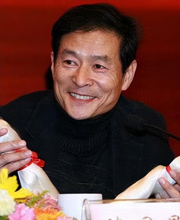From the star-studded host of the Spring Festival Gala to a divorced ...