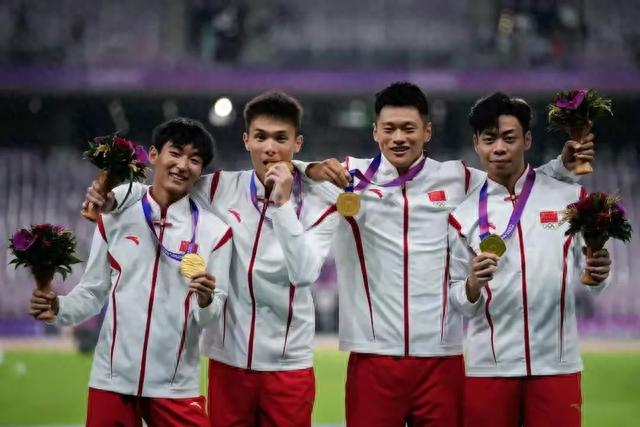 China's new generation of sprinter “Bolt” – Chen Jiapeng, has a ...
