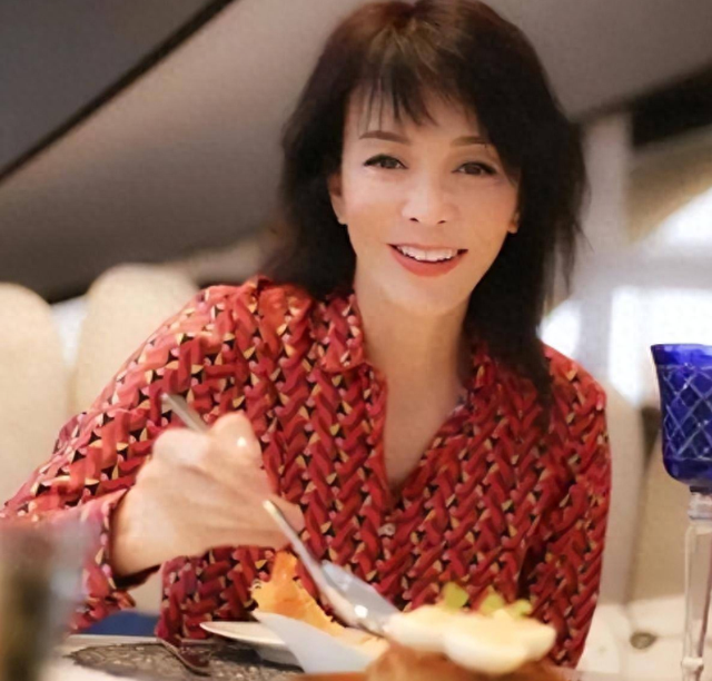 "Double Actress" Zheng Yuling: 66 years old, no marriage, no children ...